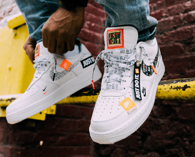 How to wear Nike Air Force 1 with Jeans - Captain Creps