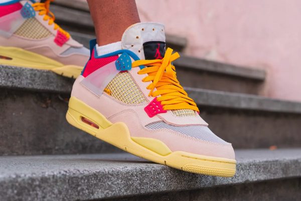 Does The Air Jordan 4 Crease Easily? & How To Fix / Avoid it - Captain ...