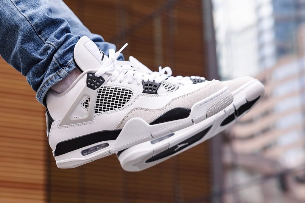 Reviving the Classic: Air Jordan 4 Netting and Midsole Maintenance ...