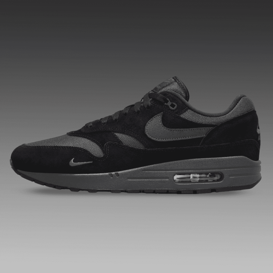 First Look At The Nike Air Max 1 'Bred' FV6910-001 - Captain Creps