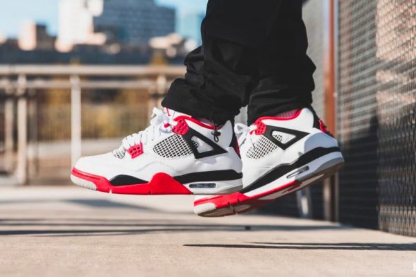 Does The Air Jordan 4 Fit True to Size? Review & Sizing Guide - Captain ...
