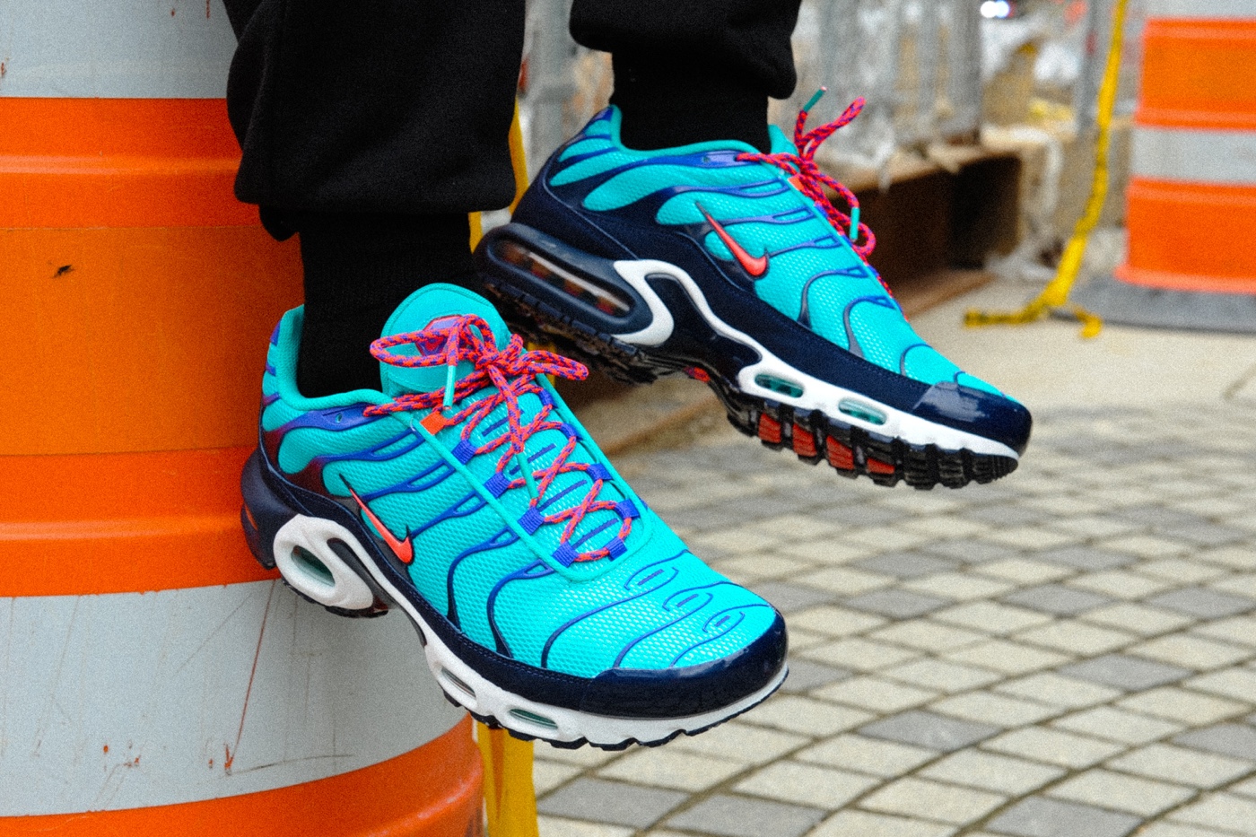 How To Tell if Your Nike TN Air Max Plus, Tuned 1 Are Legit or Fake ...