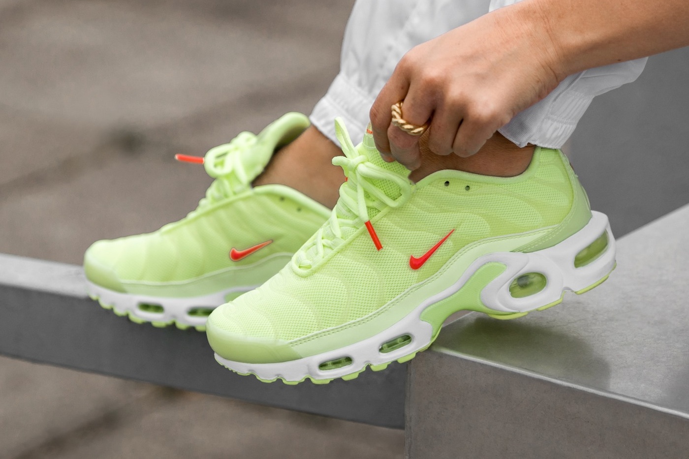 How To Tell if Your Nike TN Air Max Plus, Tuned 1 Are Legit or Fake ...