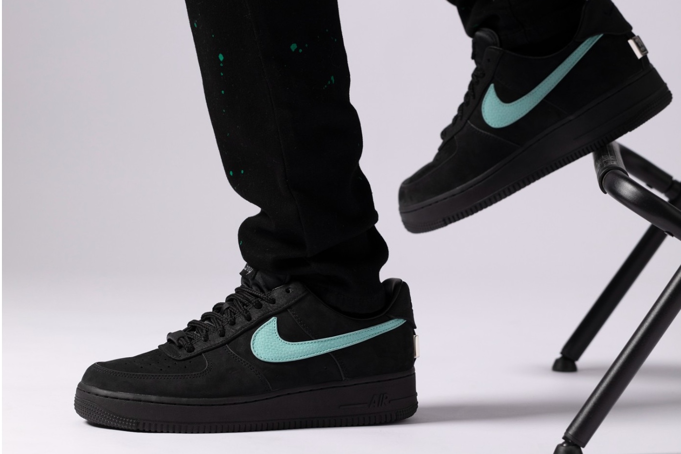 How Does the Nike Air Force 1 Fit? Sizing Guide & In-Depth Review ...