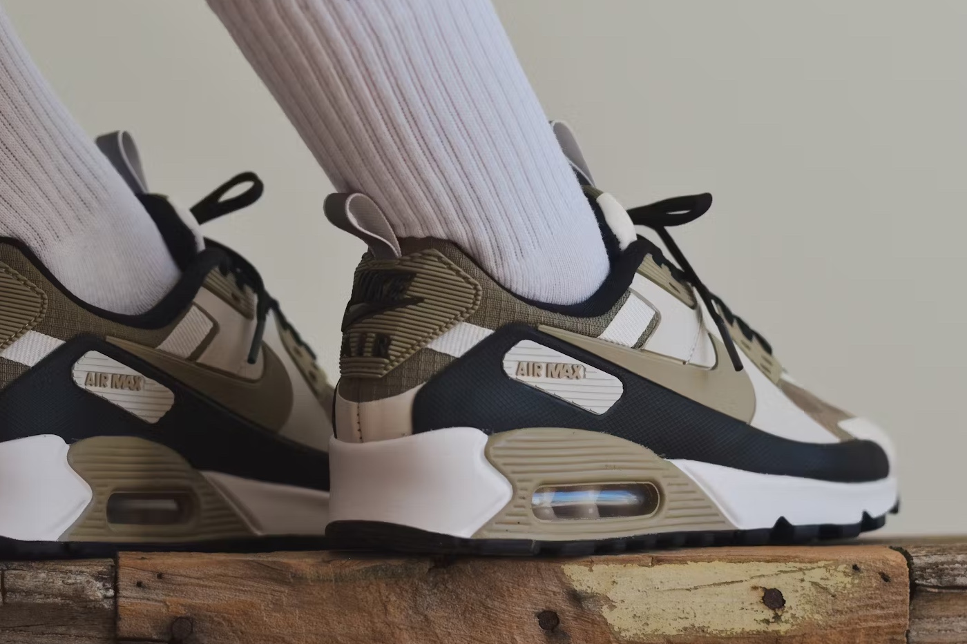 How Does the Nike Air Max 90 Drift Fit? Sizing Guide & In-Depth Review ...