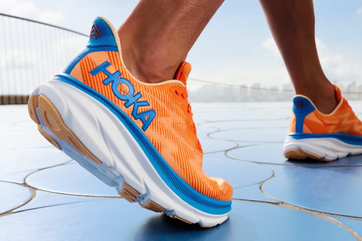 How Does the HOKA Clifton 9 Fit? Sizing Guide & In-Depth Review ...