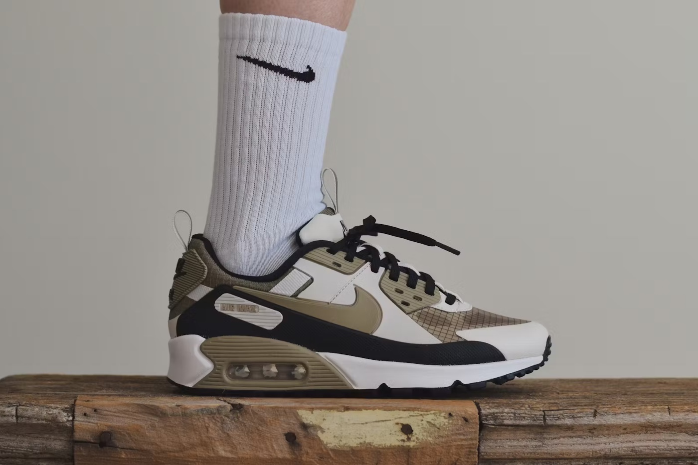 How Does the Nike Air Max 90 Drift Fit? Sizing Guide & In-Depth Review ...